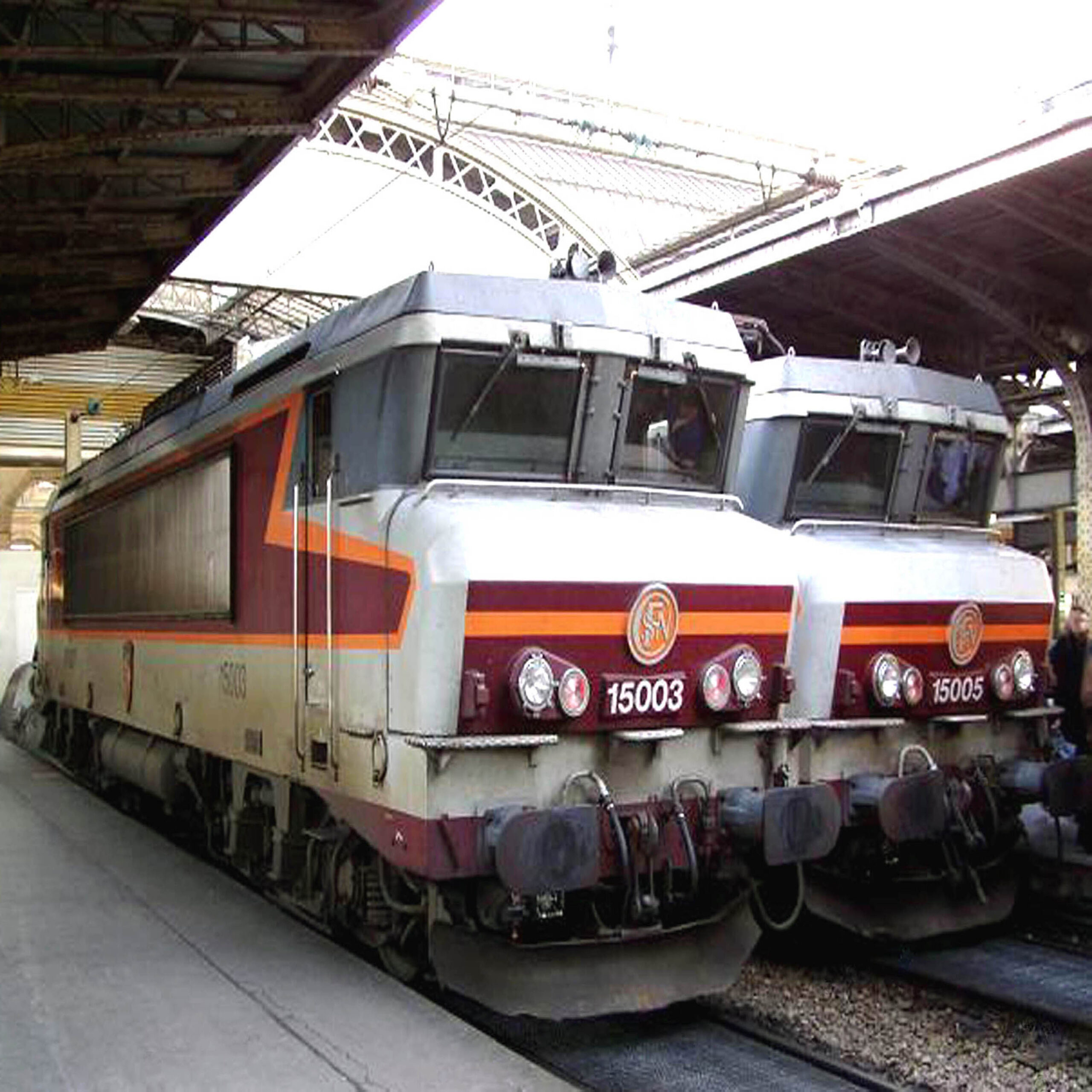 Loco-Electriques-25000v-329-BB-15003-5 – La Compagnie Internationale du Train